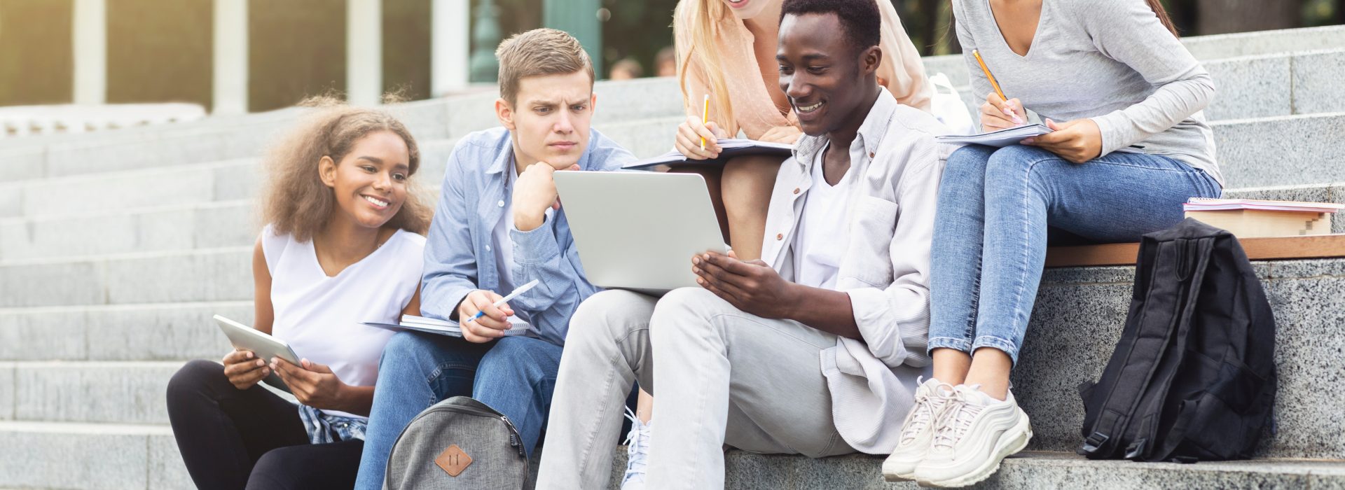 Ausbildung und Studium - der optimale Karriereeinstieg | DB E&C